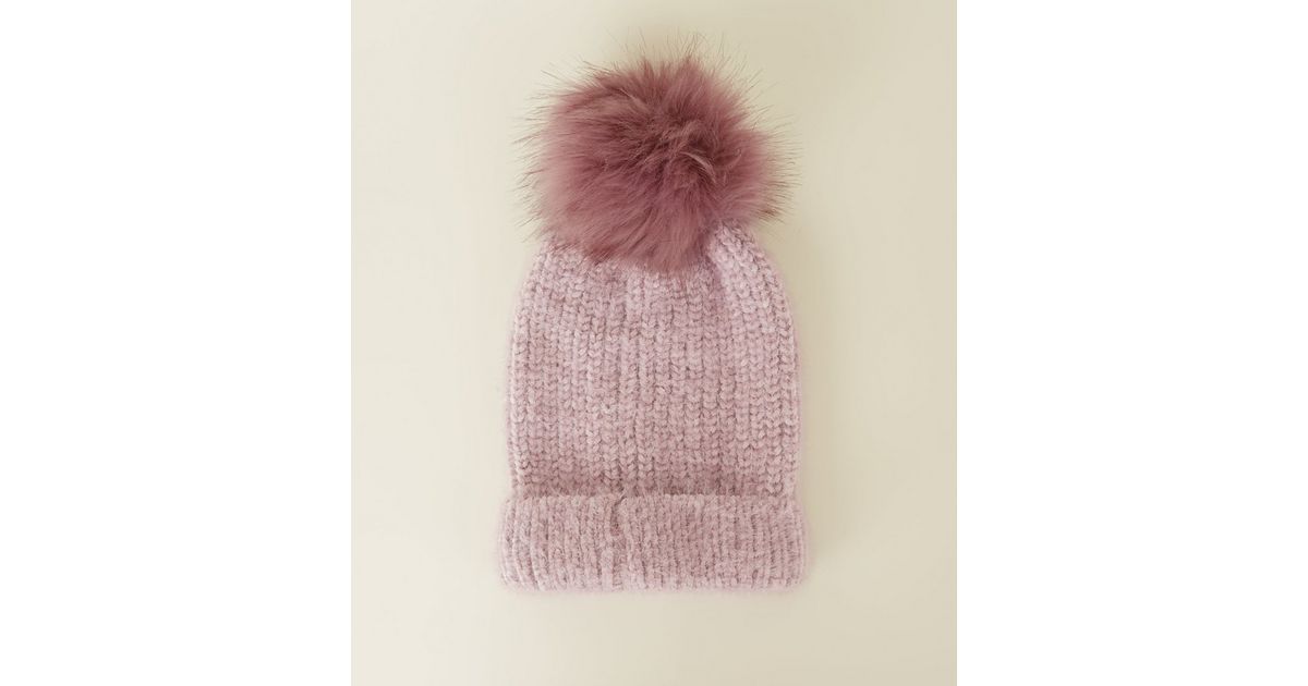 Lilac Ribbed Faux Fur Bobble Hat | New Look