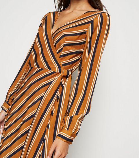 Stripe Dresses | Striped Maxi & T-Shirt Dresses | New Look