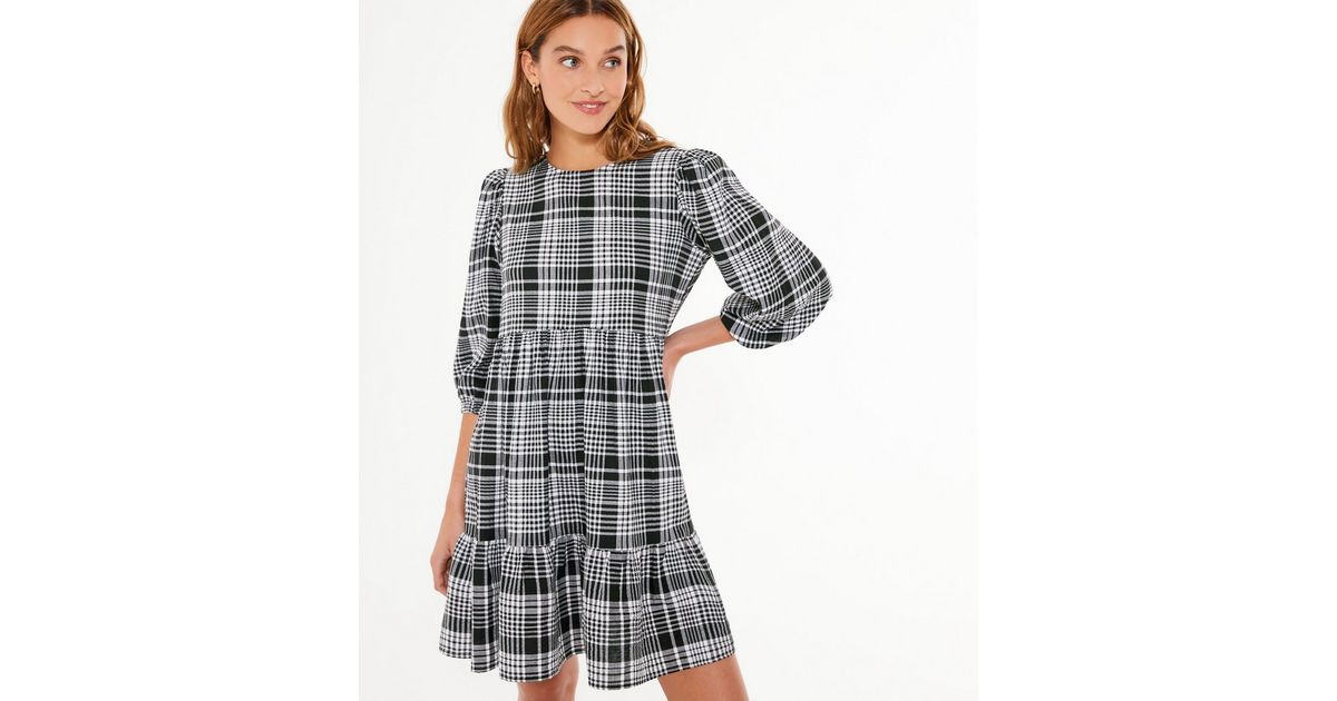 Black Crinkle Check Mini Smock Dress New Look