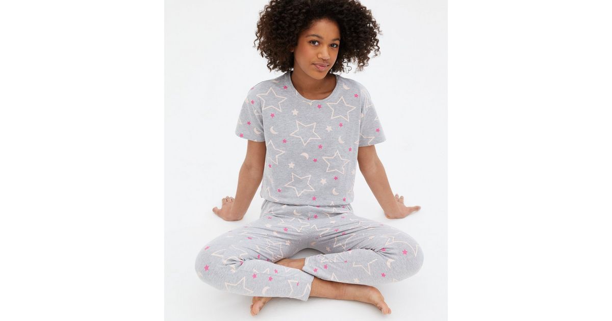 Girls Light Grey Jogger Pyjama Set With Star Print New Look