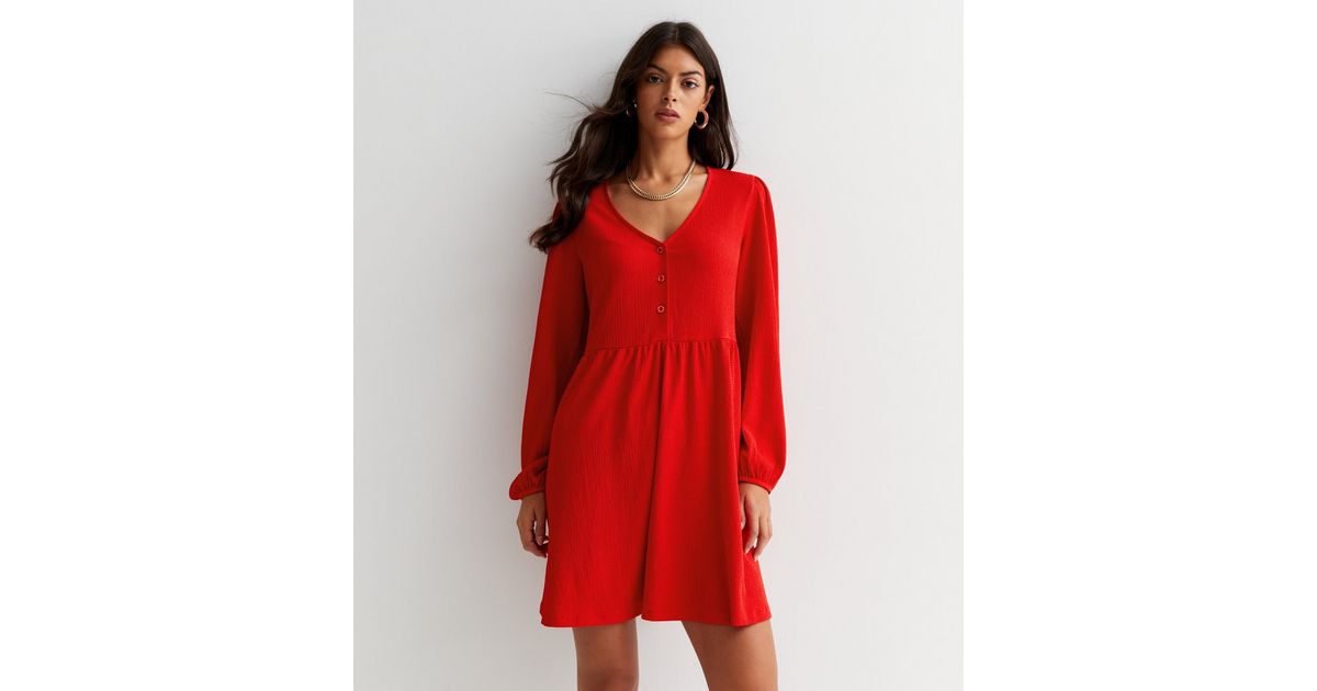 Red Crinkle V Neck Button Front Long Sleeve Mini Smock Dress New Look