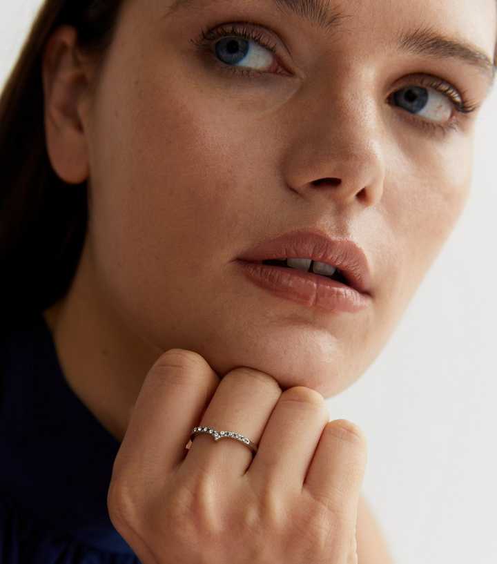 Silver Diamanté Wishbone Ring | New Look