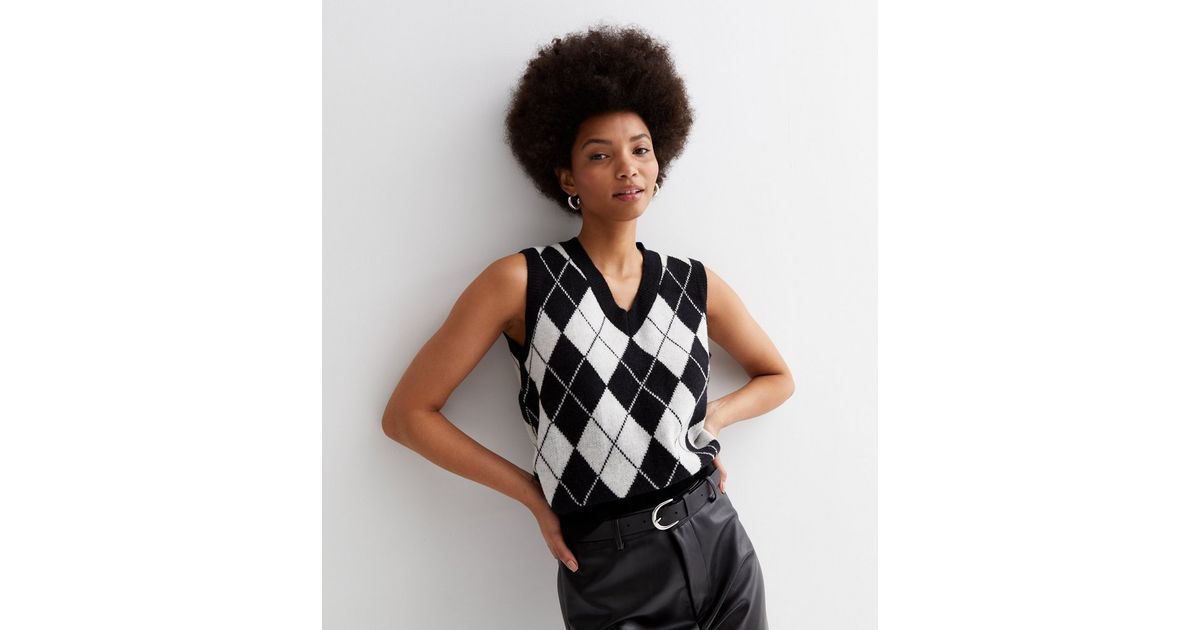 Pink Vanilla Black Diamond Check Knit Vest | New Look