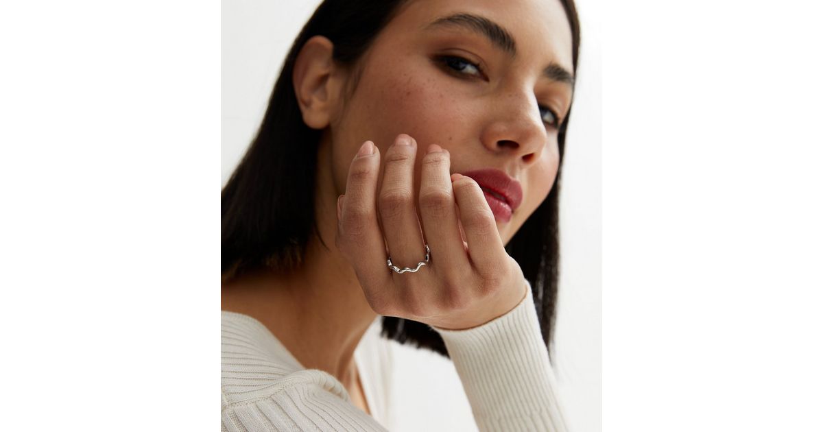 Silver Zig Zag Ring | New Look