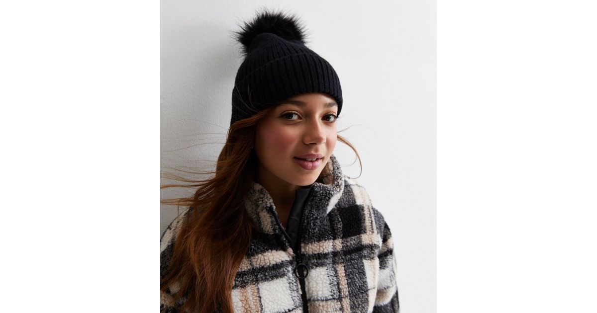 Girls Black Ribbed Pom Pom Bobble Hat | New Look