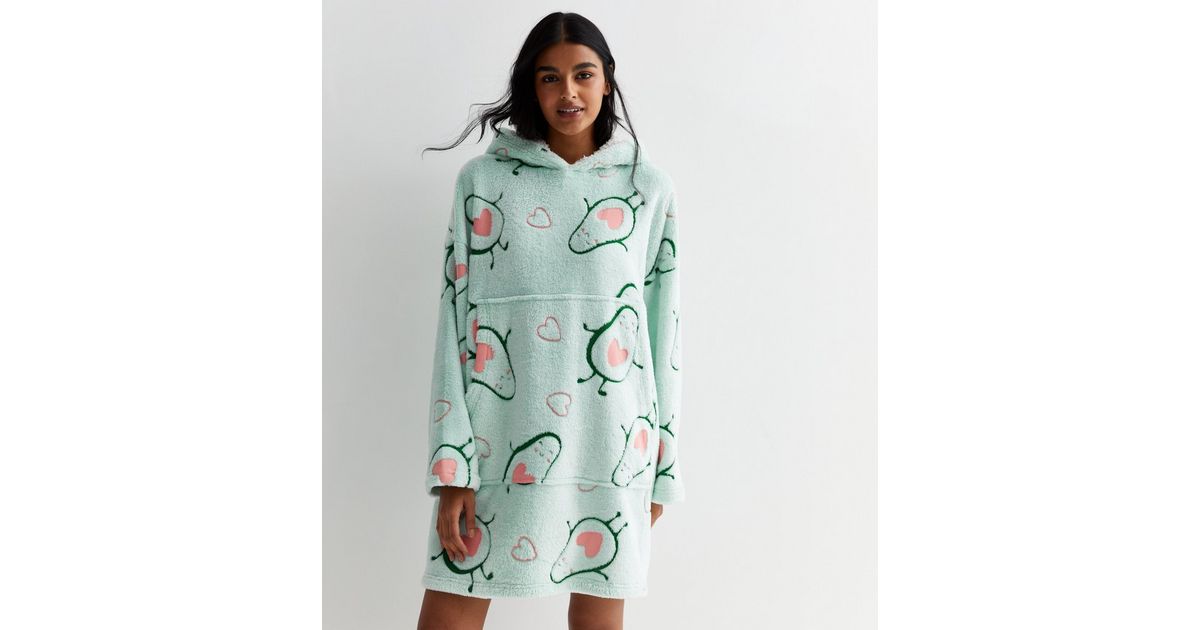 Green Heart Avocado Print Oversized Fleece Hoodie | New Look