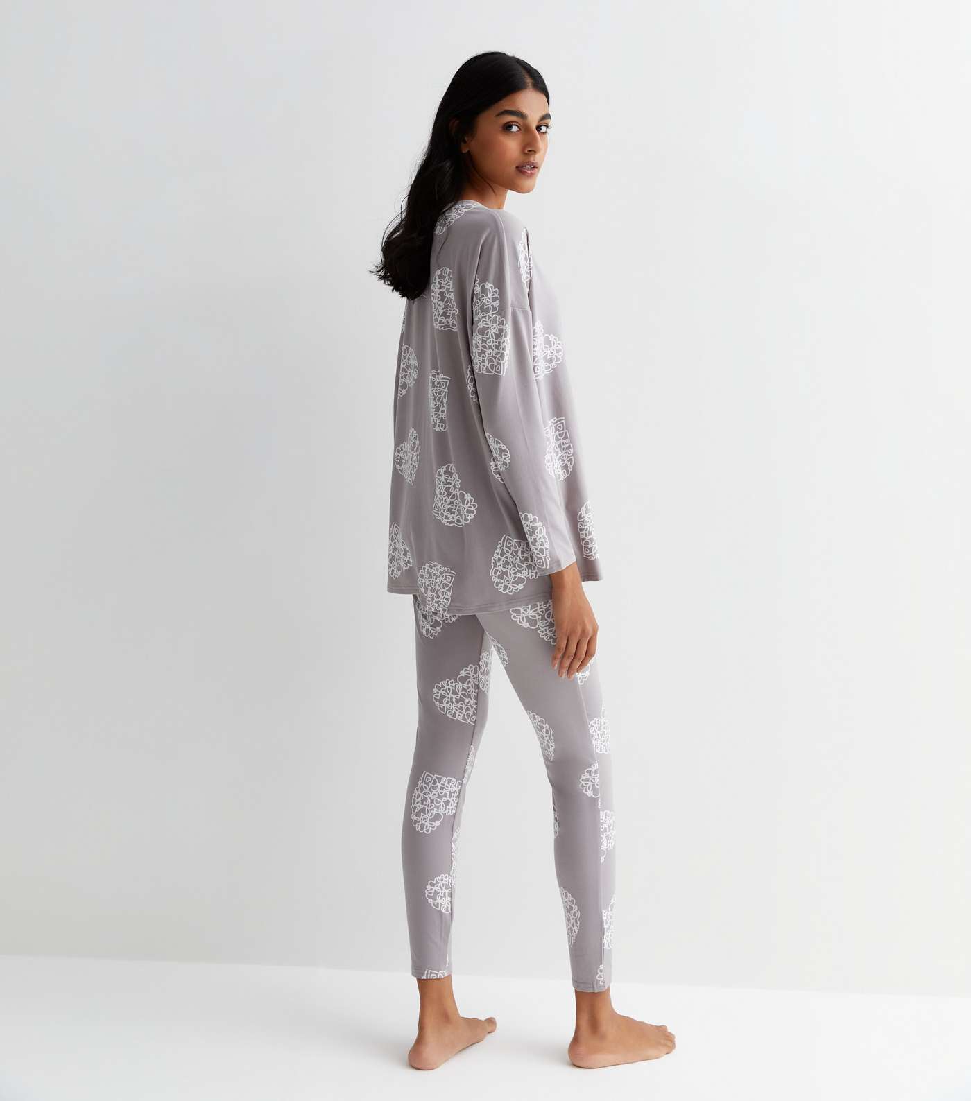 Light Grey Pyjama Set With Heart Print New Look