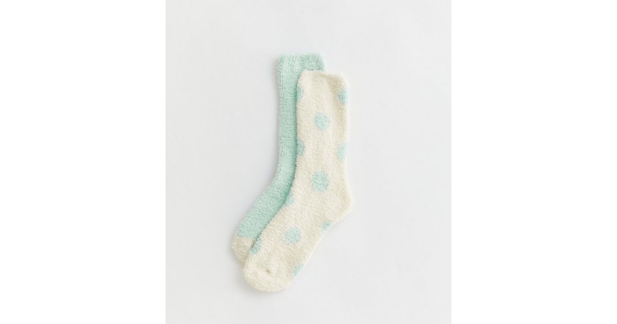 2 Pack Mint Green Spot and Plain Fluffy Socks | New Look