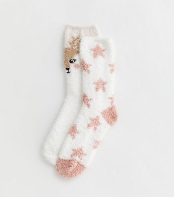 2 Pack White Reindeer and Star Fluffy Socks | New Look