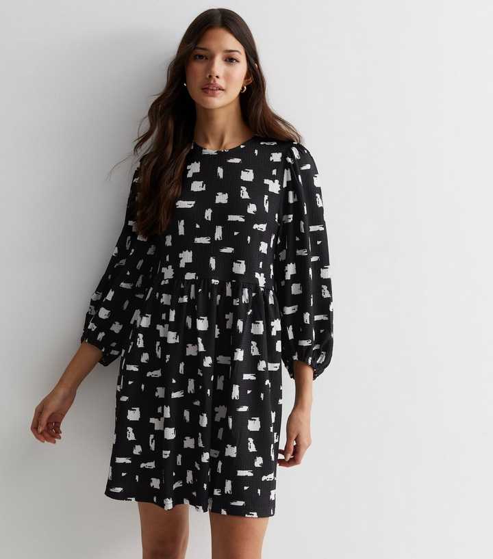 Black Mark Making Crinkle Puff Sleeve Mini Dress | New Look