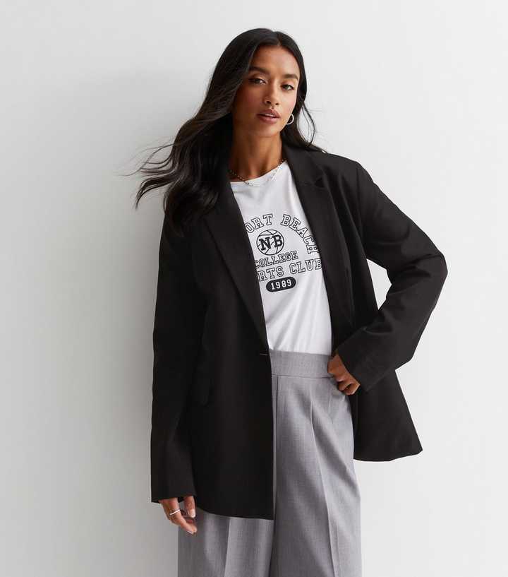 Petite Black Relaxed Fit Blazer | New Look