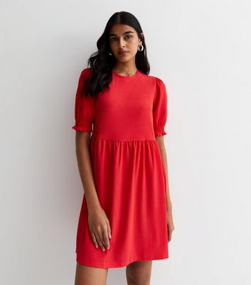 Red Crinkle Puff Sleeve Smock Mini Dress | New Look