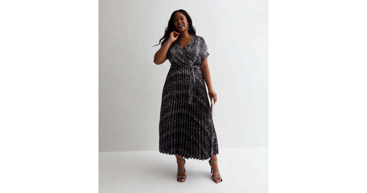 Curves Grey Snake Print Satin Pleated Midaxi Wrap Dress | New Look