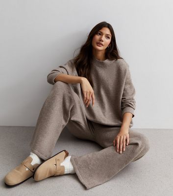 Mink Knit Crew Neck Oversized Jumper | New Look