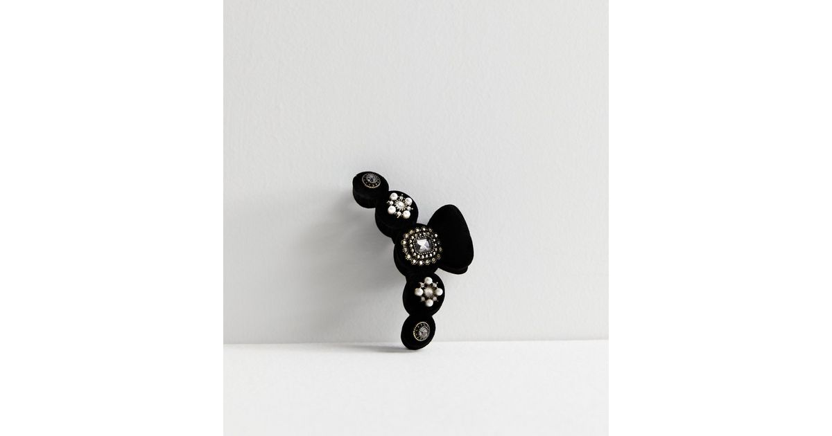 Black Felt Embellished Bulldog Claw Hair Clip | New Look