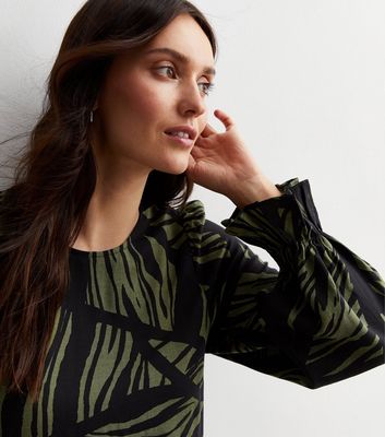 Green Abstract Print Midi Dress | New Look