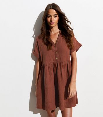Brown Crinkle Cotton Mini Smock Dress | New Look