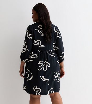 Curves Black Graphic Print V Neck Mini Smock Dress | New Look