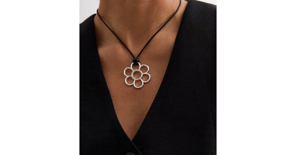 Silver Cut Out Flower Cord Necklace | New Look