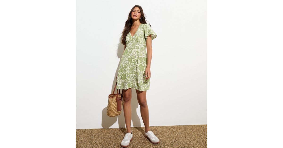 Green Tropical Print V Neck Mini Dress New Look