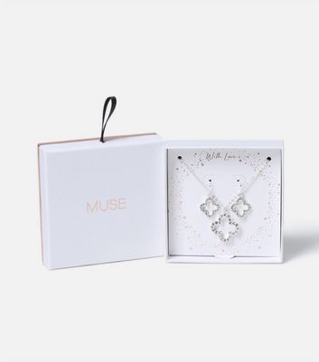 Muse Diamanté Four Leaf Clover Gift Box | New Look