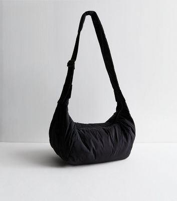 Black Scoop Cross Body Bag | New Look