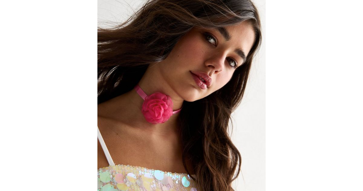 Pink Flower Corsage Choker | New Look