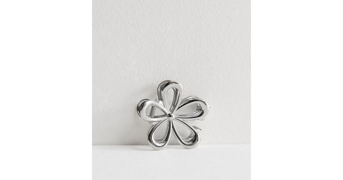 Silver Metal Flower Hair Claw Clip | New Look