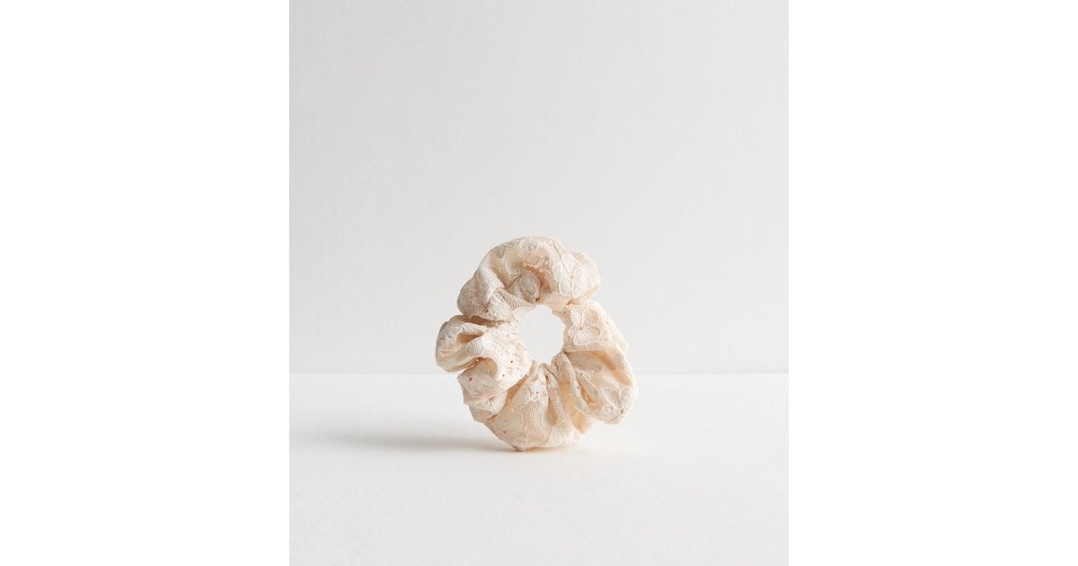 Cream Lace Scrunchie | New Look