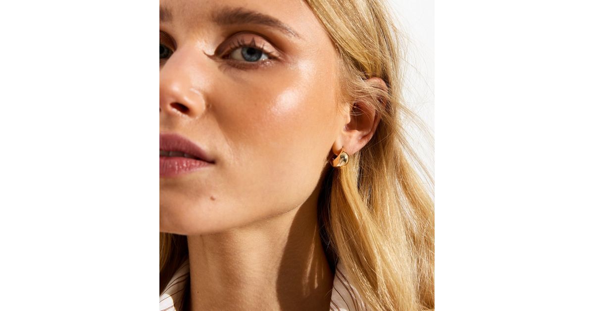 Gold Mini Chunky Tapered Hoops | New Look