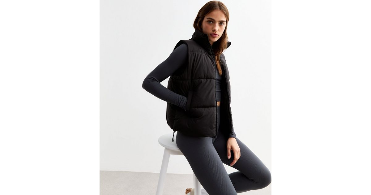 Black Crop Puffer Gilet | New Look