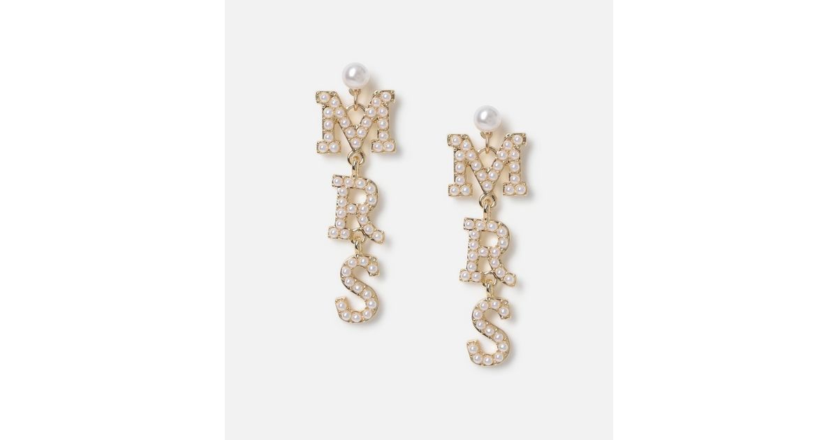 Muse Gold Tone Hen Do Mrs Drop Earrings | New Look