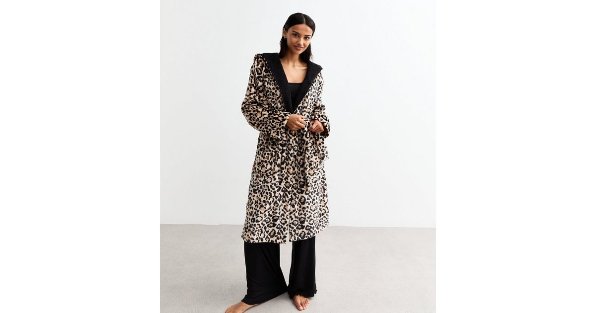 Brown Leopard Print Fleece Dressing Gown | New Look