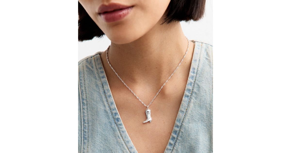 Silver Tone Cowboy Boot Pendant Chain Necklace | New Look