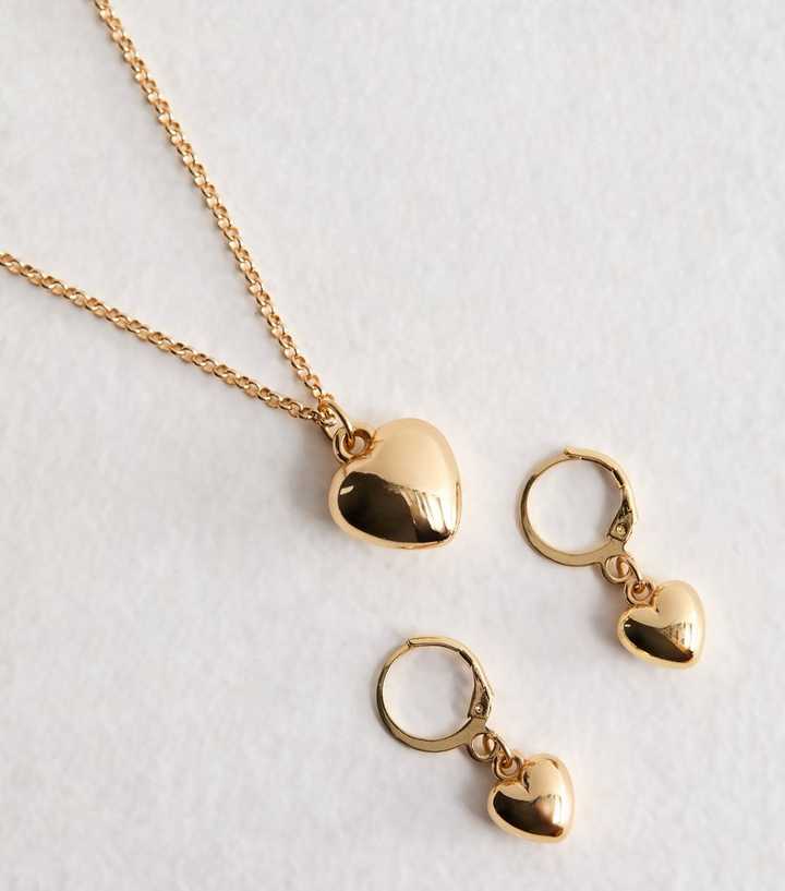 Gold Tone Matching Heart Earring and Necklace Set | New Look