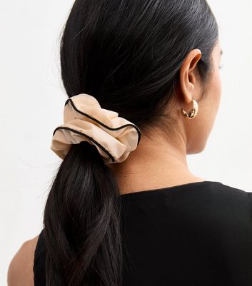 Cream Monochrome Satin Scrunchie | New Look