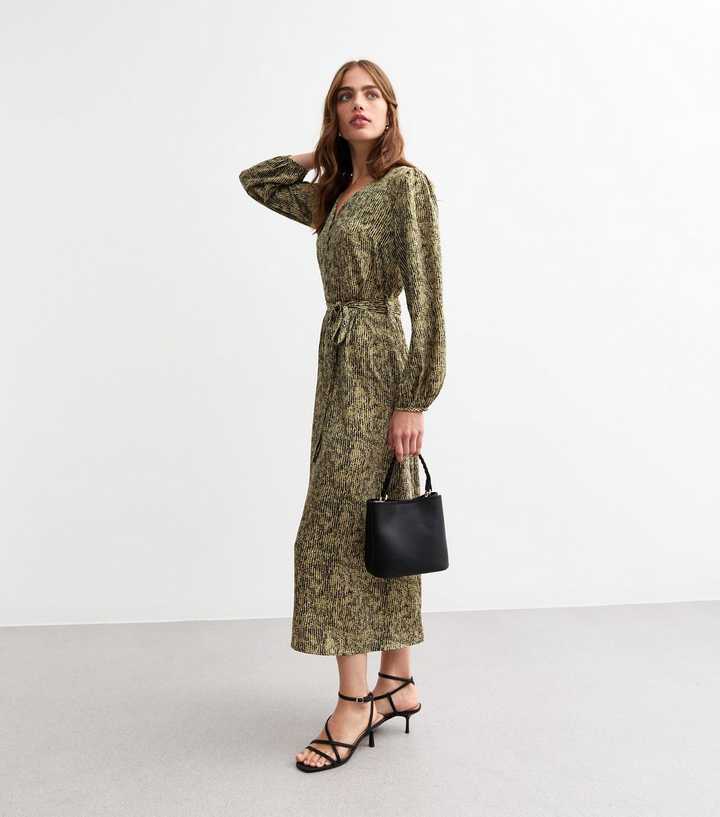 Green Pattern Print Satin Midi Dress | New Look
