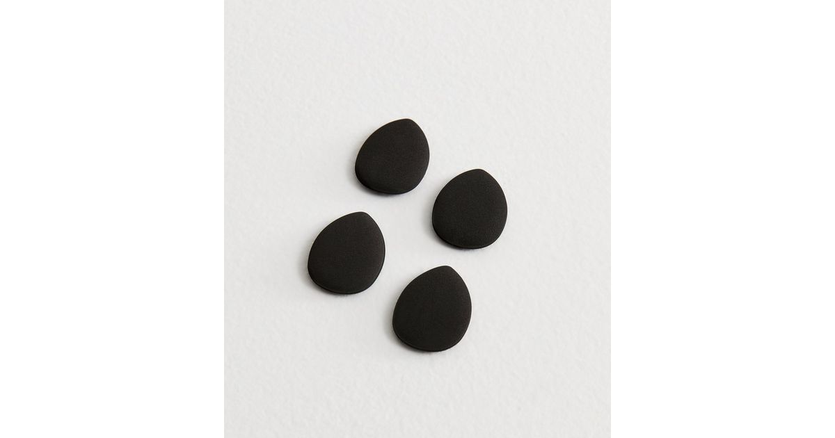 Pack of 4 Black Mini Finger Puffs | New Look