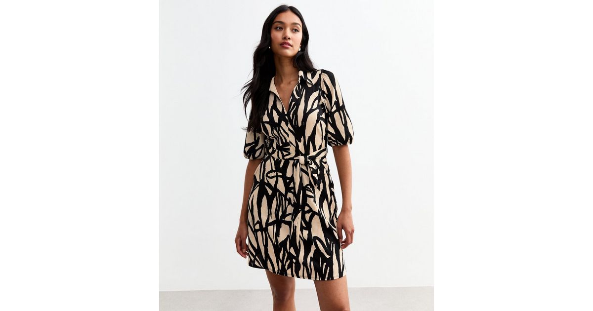 Black Abstract Print Crinkled Mini Dress | New Look