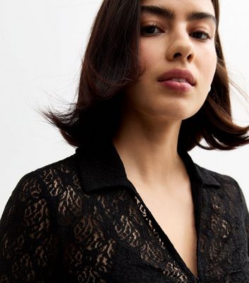 Black Ruched Lace Zip Through Shirt | New Look