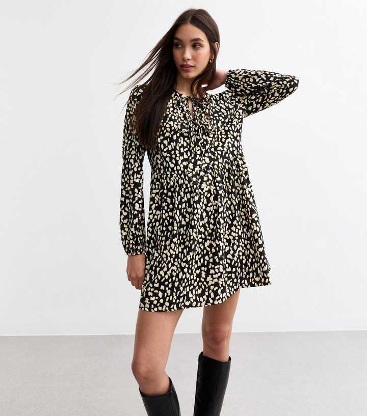 Black Printed Keyhole Neck Mini Dress | New Look
