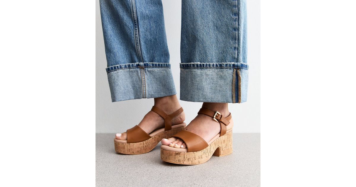 Wide Fit Tan Brown Raffia Platform Sole Sandals | New Look
