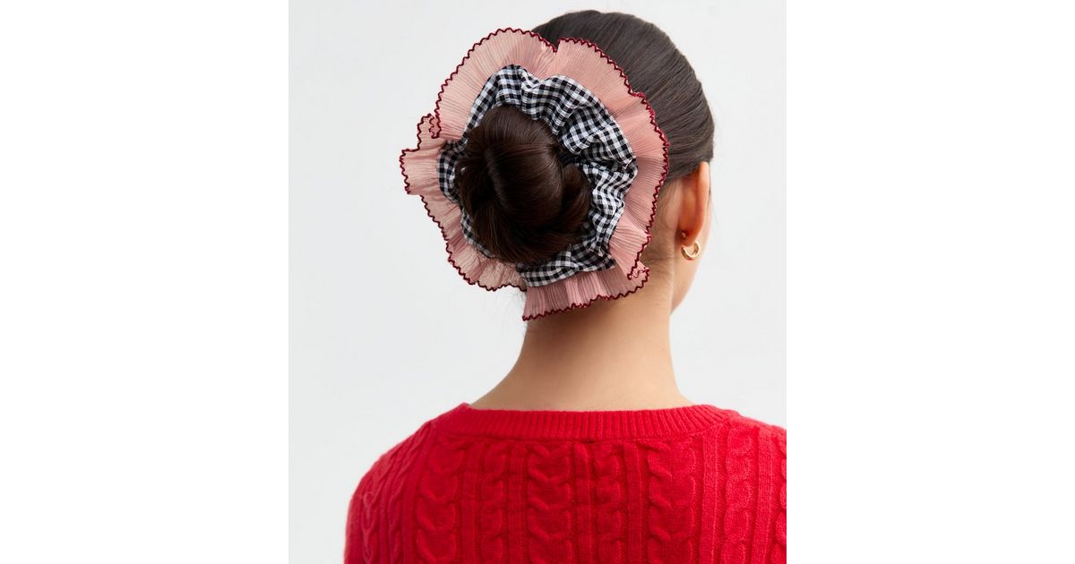 Gingham Frilly Trim Scrunchie | New Look