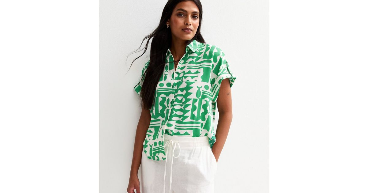 Green Fish Print Short Sleeve Resort Shirt | New Look