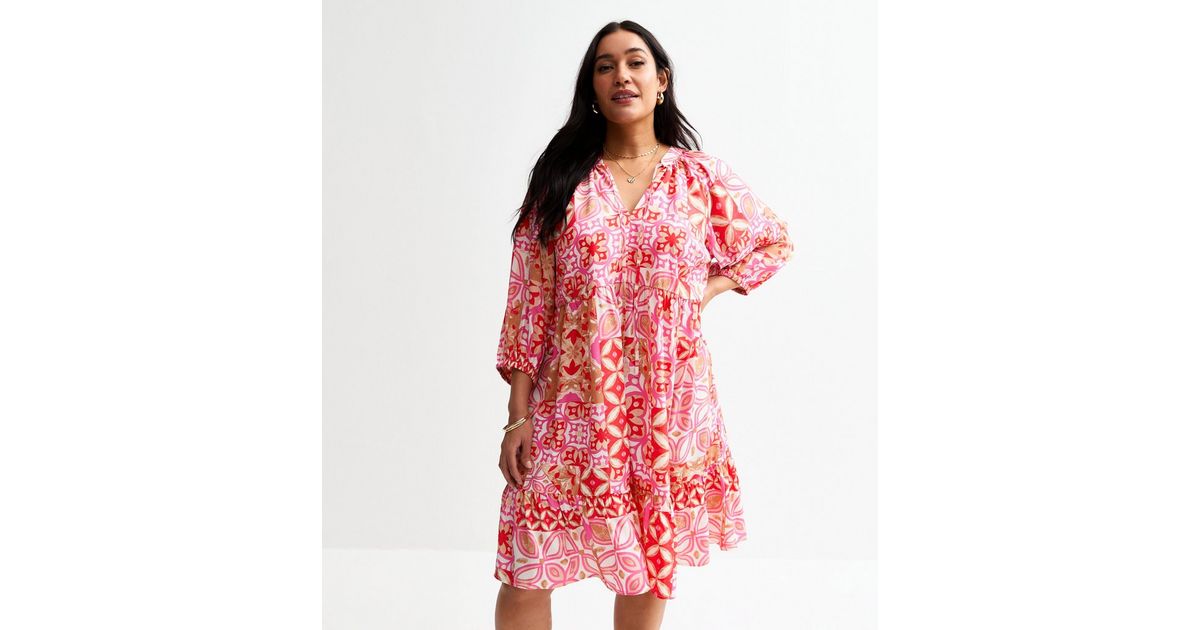 Curves Pink Crepe Tile Print Mini Smock Dress | New Look