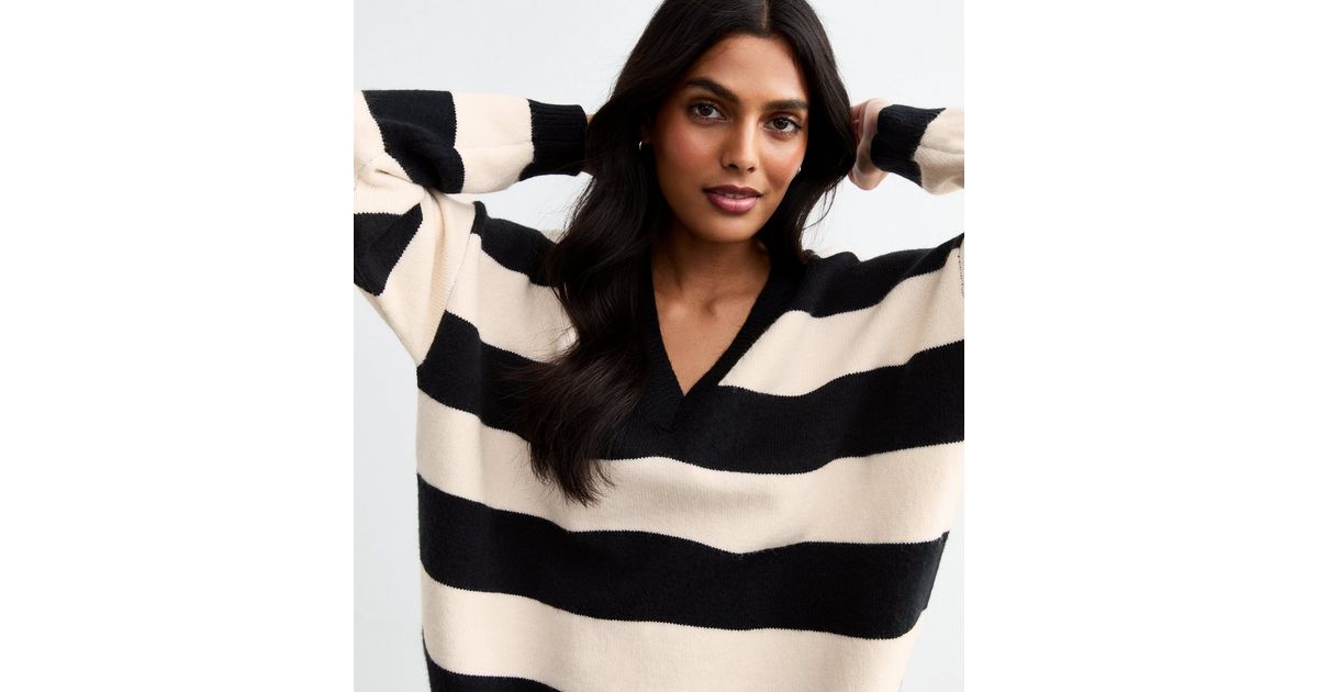Gini London White Monochrome Stripe Oversized Jumper | New Look