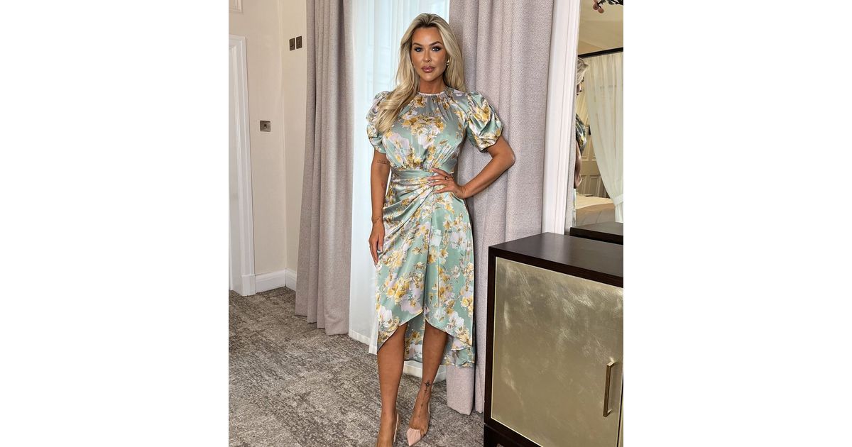 AX Paris Green Floral Print Gathered Satin Midi Dress | New Look