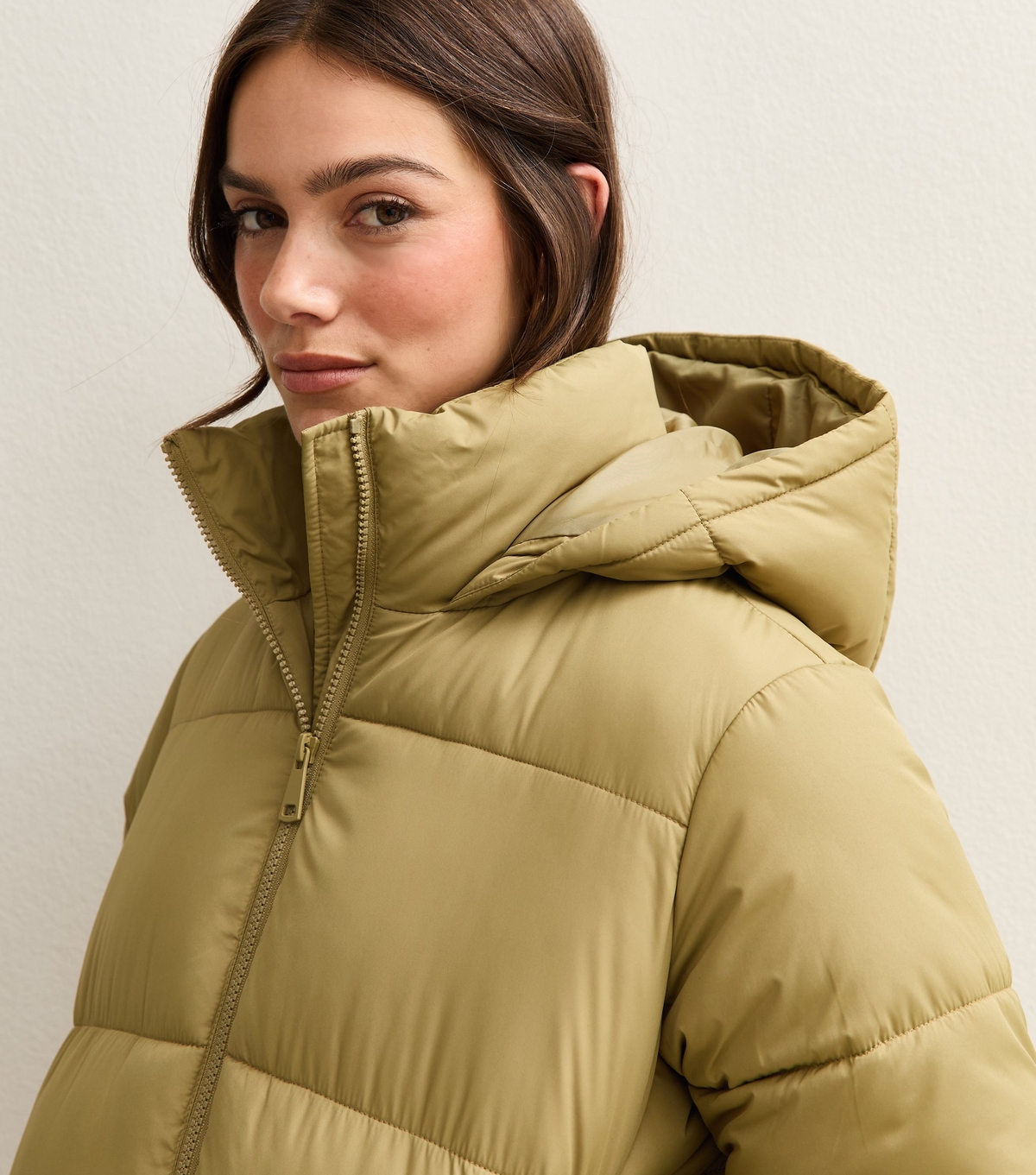Women's Petite Light Khaki Cropped Puffer Jacket New Look Rewards - Monetha