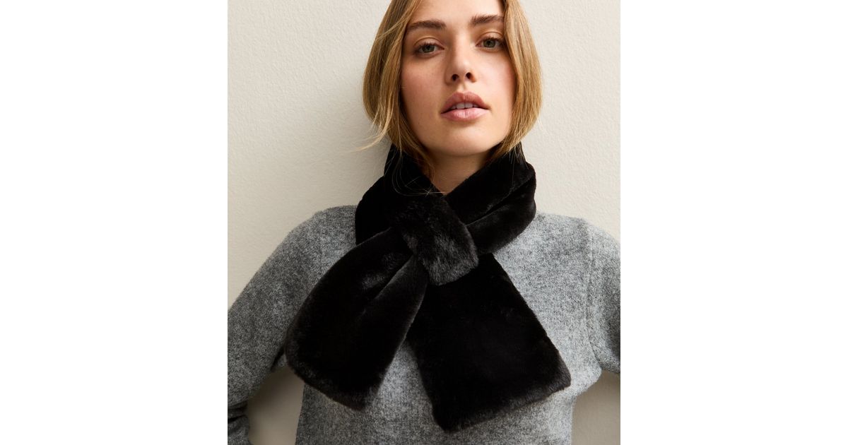 Black Faux Fur Neck Scarf | New Look