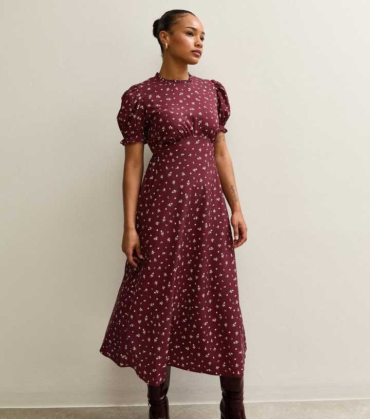 Petite Red Floral Short Sleeve Midi Dress | New Look